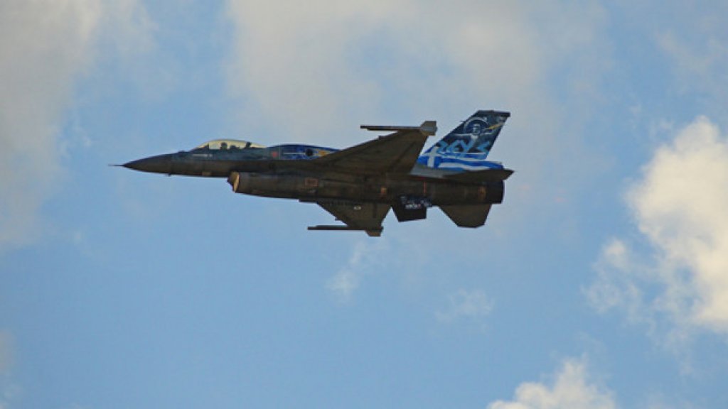 Тежка катастрофа с гръцки изтребител F-16 - Webcafe.bg