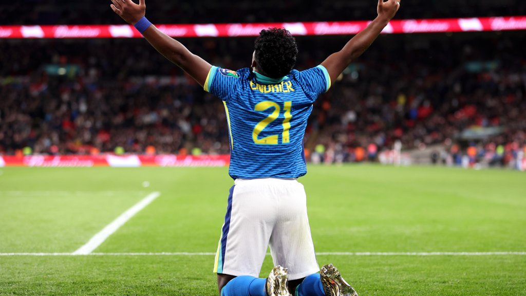 17-годишен разплака Англия на "Уембли" - Webcafe.bg