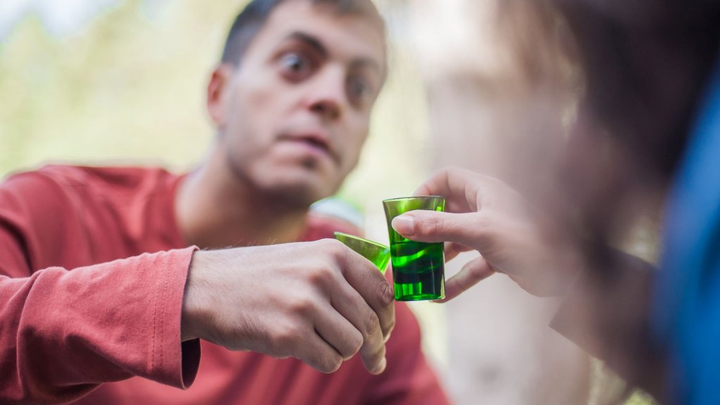 11 души починаха в Истанбул за по-малко от 24 часа от алкохол менте - Webcafe.bg