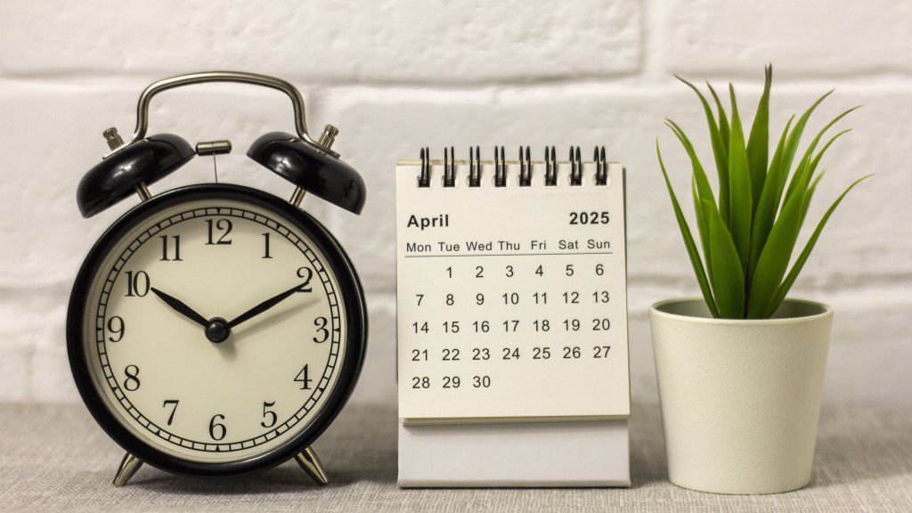 Почивните дни около Великден и 1 май - Webcafe.bg