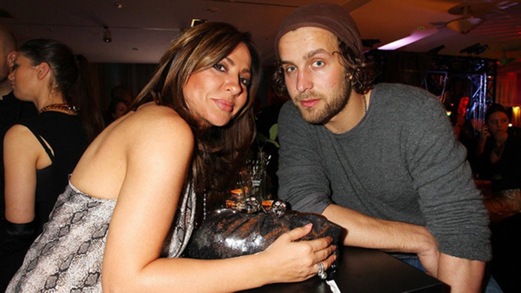 Тя приближава 60-те, той няма 40: Как Covid-19 раздели "кралицата" и шампиона - Webcafe.bg