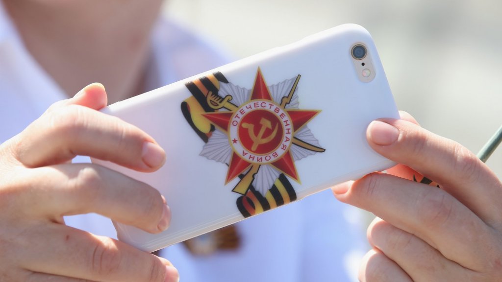 Р-ФОН: Русия работи по собствен "убиец на iPhone" - Webcafe.bg