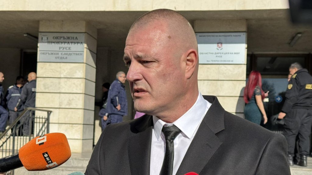 Изписаха шефът на МВР-Русе - старши комисар Николай Кожухаров - Webcafe.bg