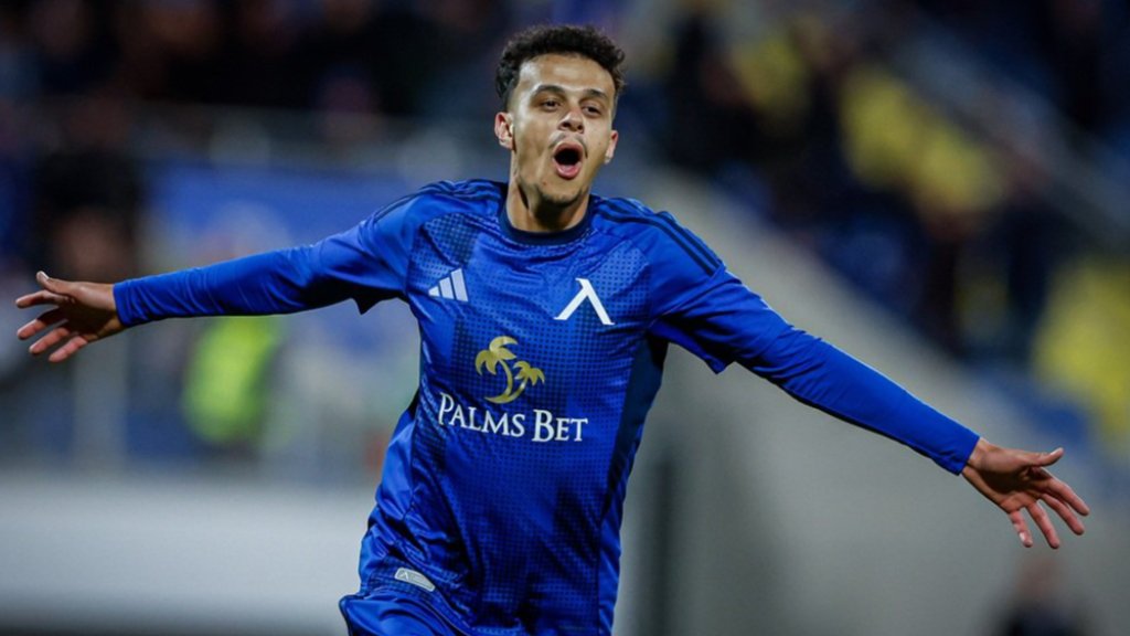 Още един гол от центъра! Шоу между Левски и Лудогорец - Webcafe.bg