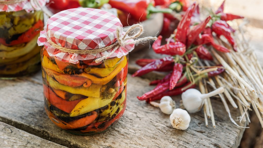 Люти чушки с лимонада и още 3 апетитни рецепти с чушлета - Webcafe.bg