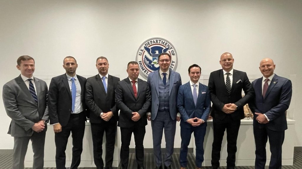 Даниел Митов: Близо сме до падане на визите за САЩ - Webcafe.bg