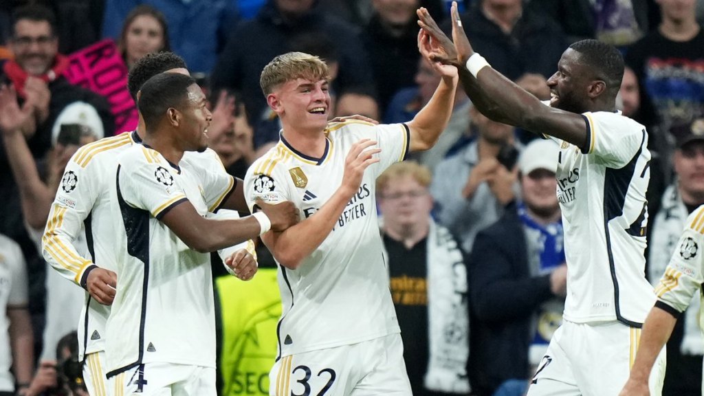 Тийнейджър покори "Бернабеу" в 6-голов спектакъл - Webcafe.bg