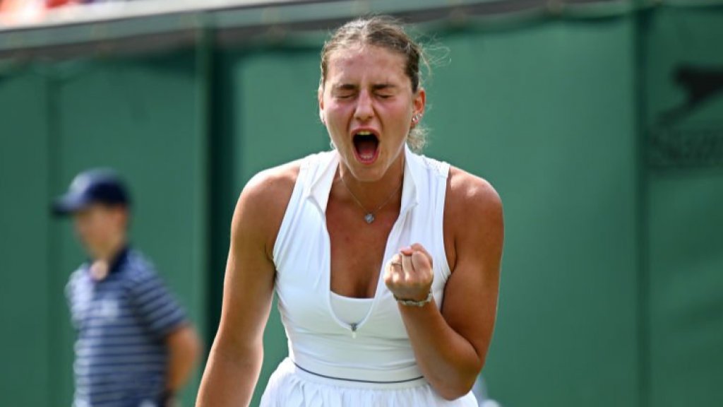 Украинка позира топлес точно преди "Уимбълдън" - Webcafe.bg