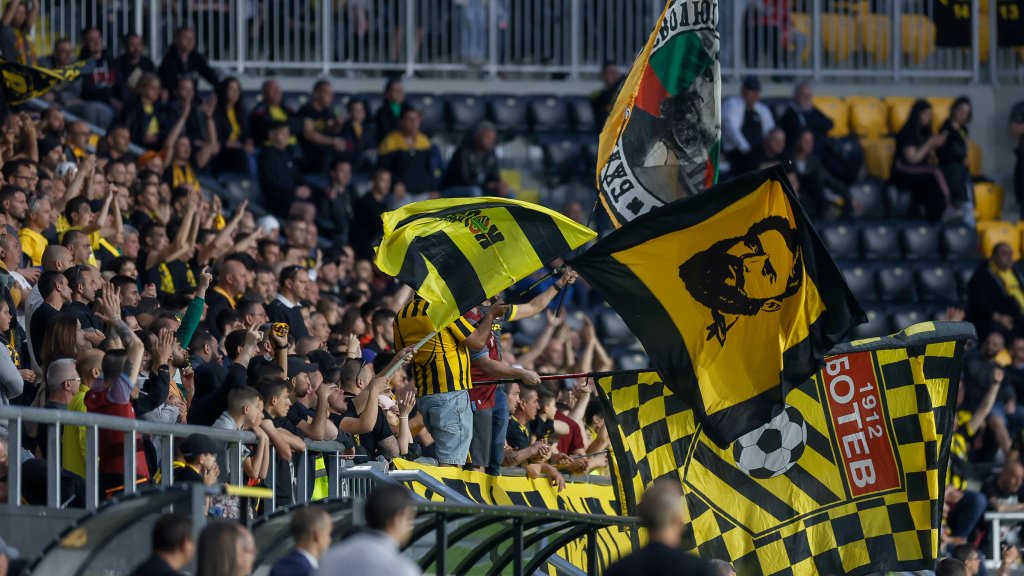 "Скоро футболът ни ще е само банкети" - Webcafe.bg