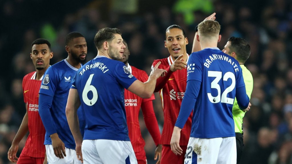 Отлагат Ливърпул - Евертън? - Webcafe.bg