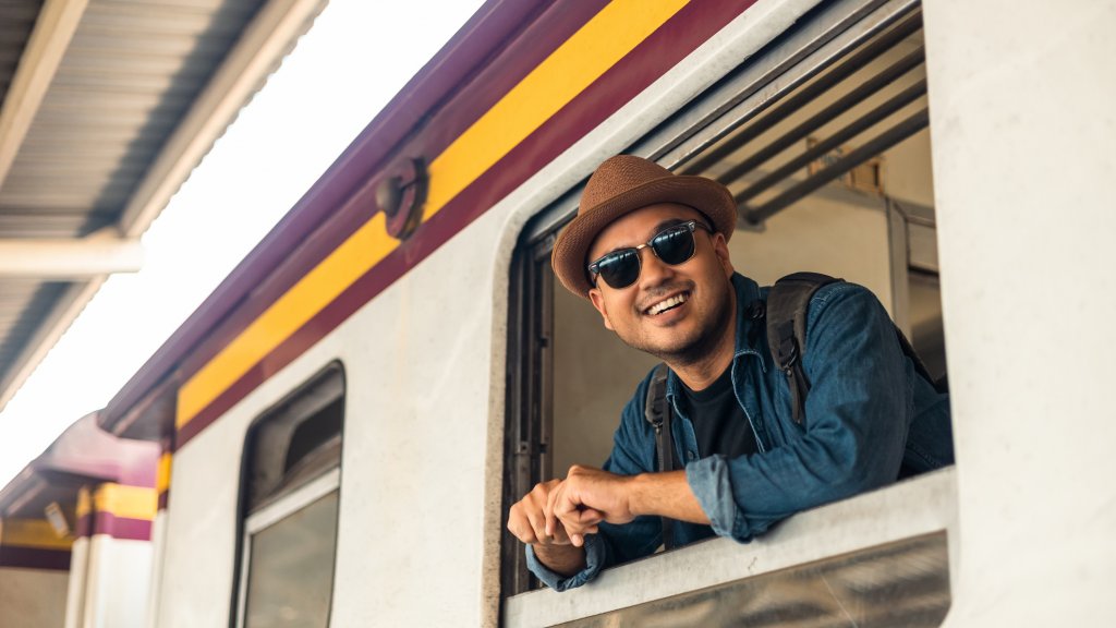 Близо 1 млн. българи ще пътуват по празниците - Webcafe.bg