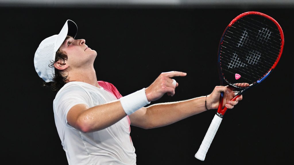 Огромна сензация в Мелбърн: 18-годишен отстрани 9-ия в света - Webcafe.bg