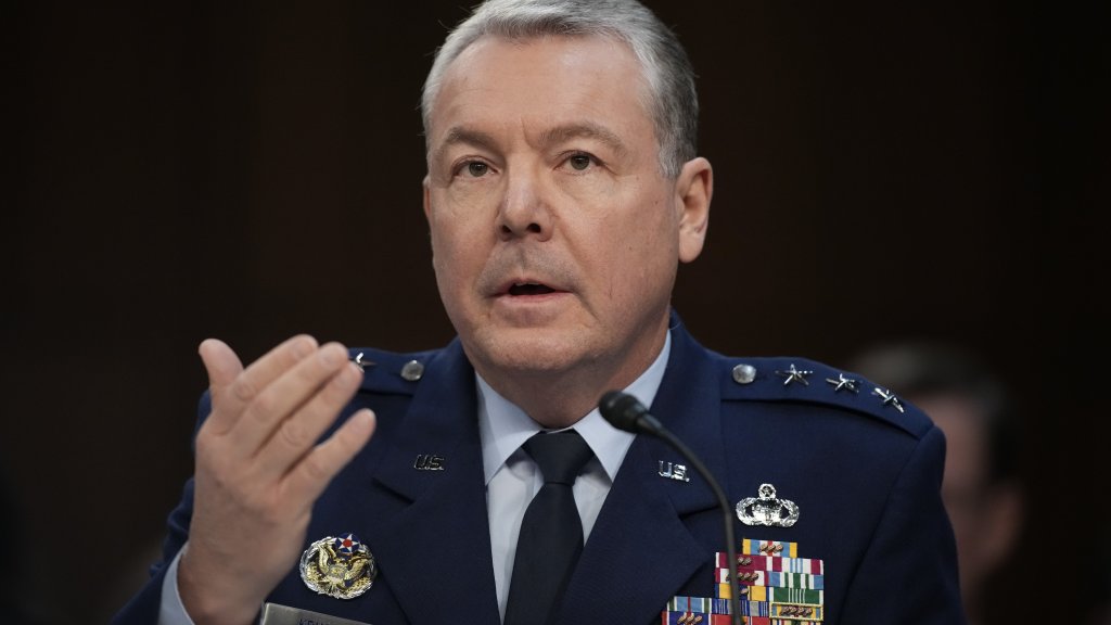 Чистката в американската армия и разузнаването продължава - Webcafe.bg