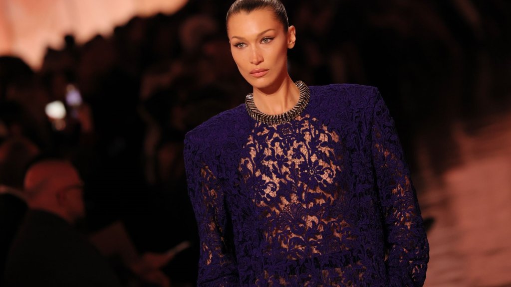 Модните тенденции, които ще господстват през есен 2025 - Webcafe.bg