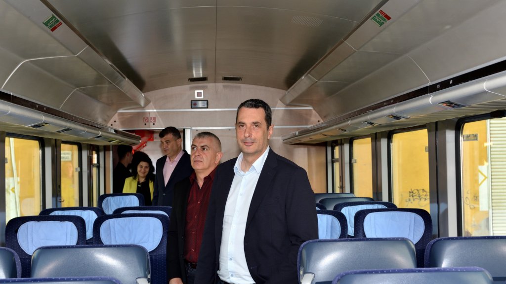 Новите вагони за БДЖ от Германия - модернизирани, с климатик и скорост до 200 км/ч - Webcafe.bg