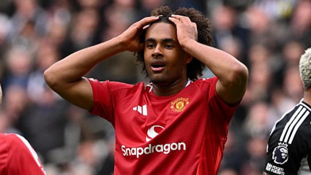 Низвергнат в Юнайтед иска да премине в Рома - Webcafe.bg