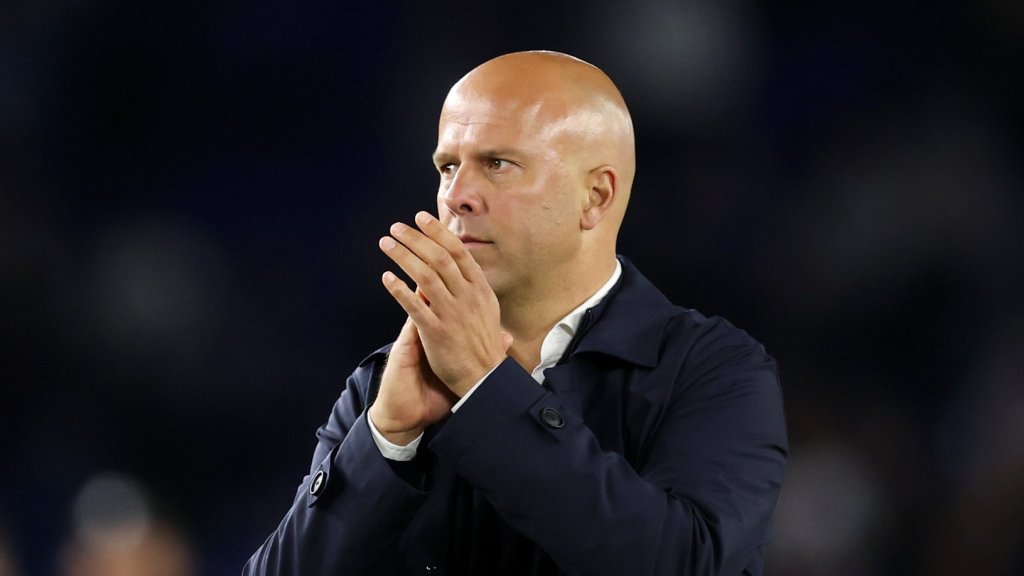 Ливърпул задвижва преговорите за желания защитник, плаща 40 млн. - Webcafe.bg