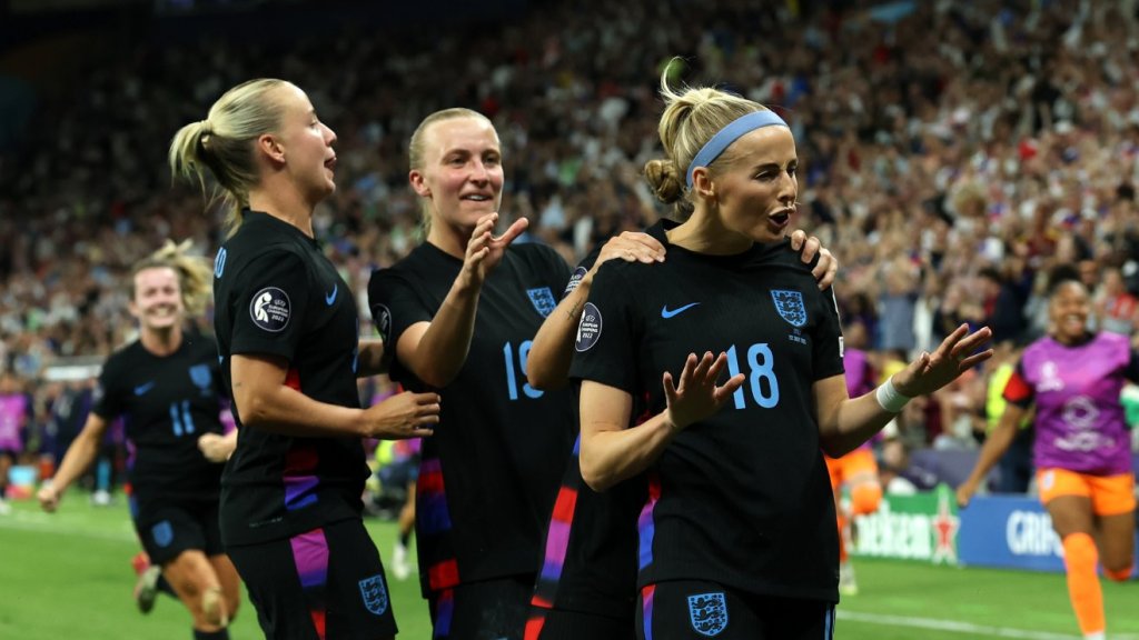 Англичанките изстрадаха обрат и ново класиране на финал - Webcafe.bg