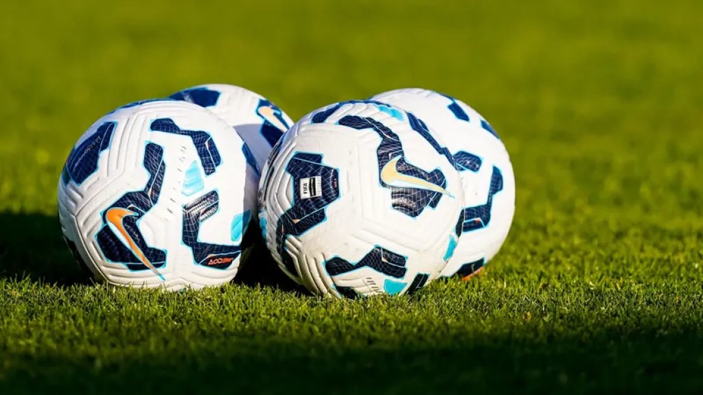 Трагедия във Франция: 14-годишен футболист загина след тежък сблъсък - Webcafe.bg