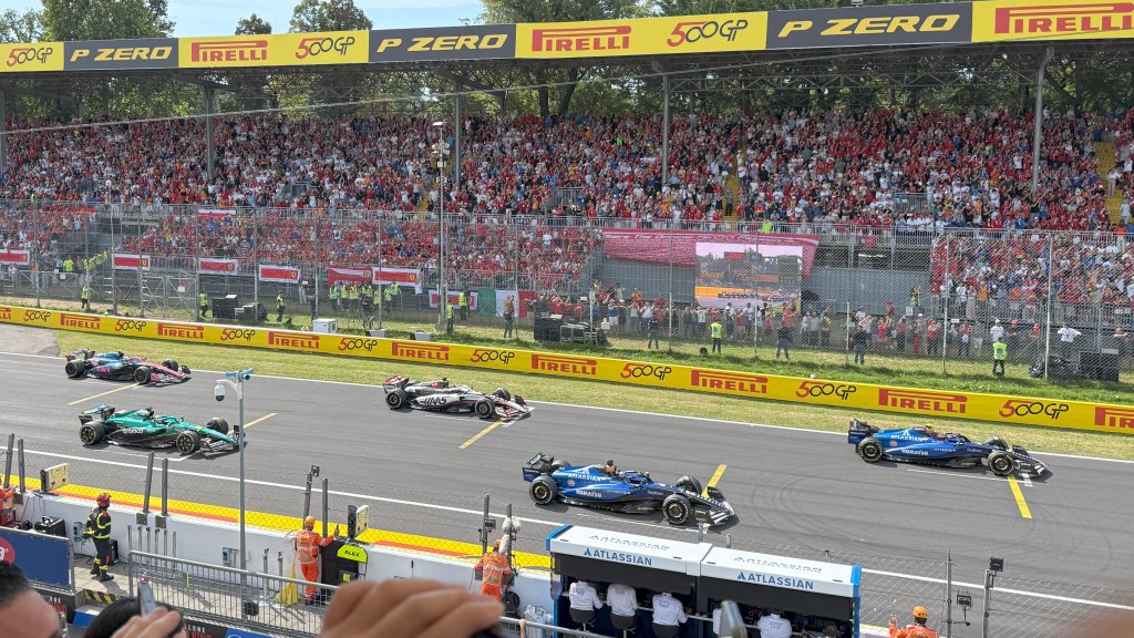 Формула 1, бурни тифози и 340 км/ч: Да изживееш Монца от първо лице - Webcafe.bg