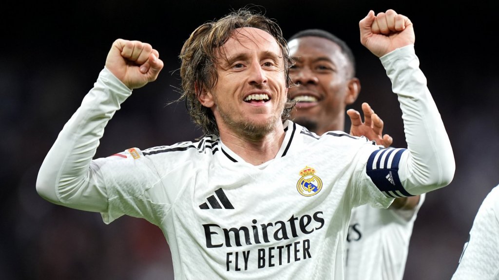 Двама от най-опитните в Реал ще получат нови договори, но само за ...