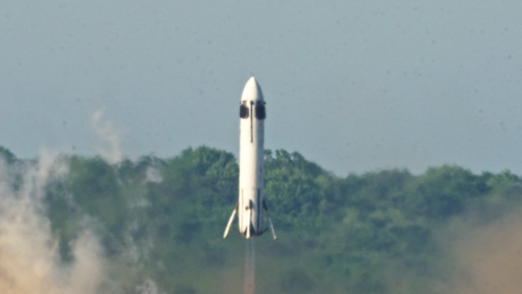 Honda нахлува в космическата надпревара с 200 - Webcafe.bg