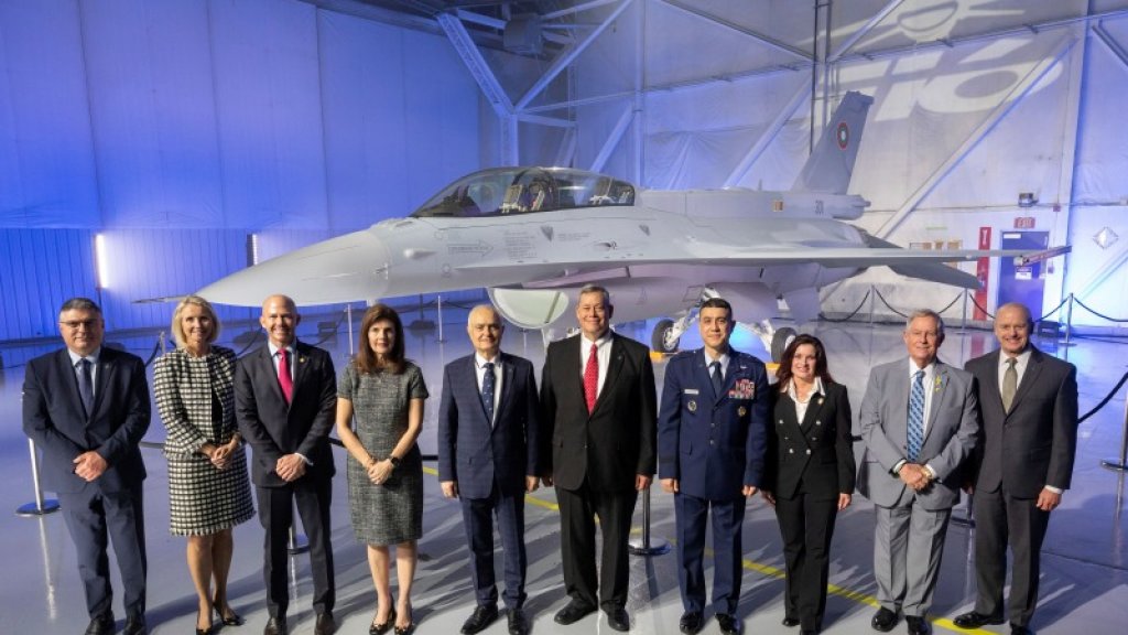 България получи първия изтребител F-16 Block 70 - Webcafe.bg