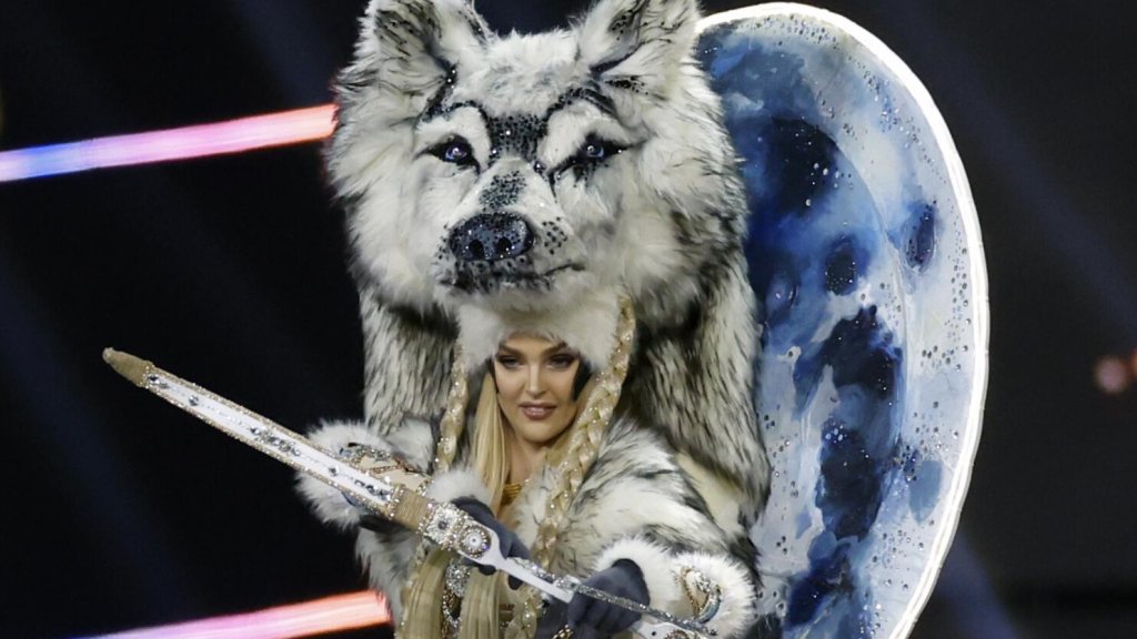 10 от най-пищните костюми на "Мис Вселена 2025" - Webcafe.bg