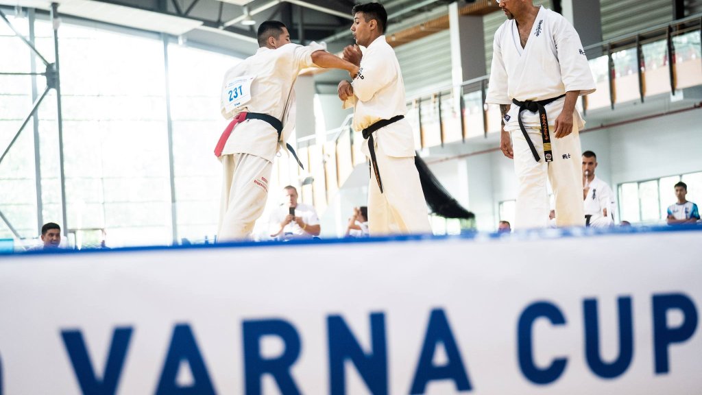 Гледайте на живо Световна купа "Варна" 2025 - Webcafe.bg