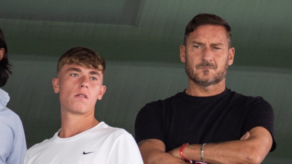 Синът на легендарния Тоти приключи с футбола едва на 19 години - Webcafe.bg