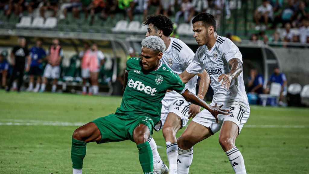 Шокиращ Лудогорец получи 7 гола у дома и се прости с европейската си мечта - Webcafe.bg