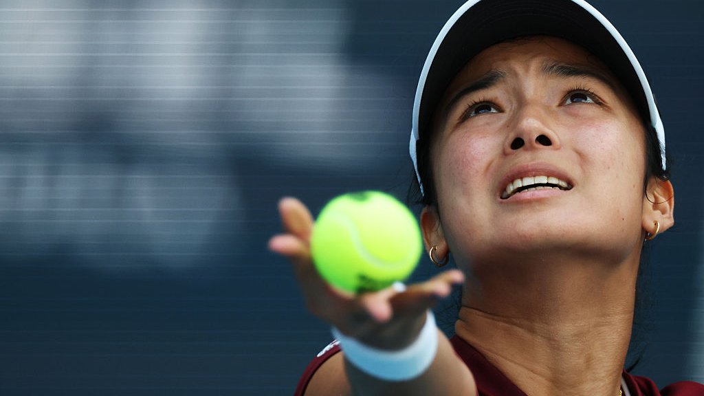 Коя е 19-годишната Еала, която ги направи на пух и прах в Маями - Webcafe.bg