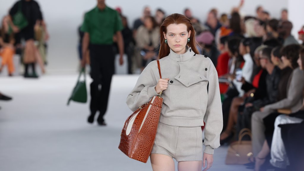 Модните тенденции при чантите: 9 находки за есен/зима 2023 - Webcafe.bg