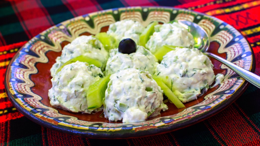 5 от най-обичаните български мезета - Webcafe.bg