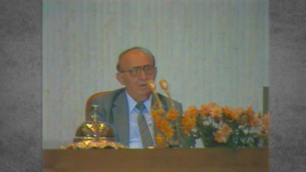 Навършват се 35 години от началото на демокрацията - Webcafe.bg