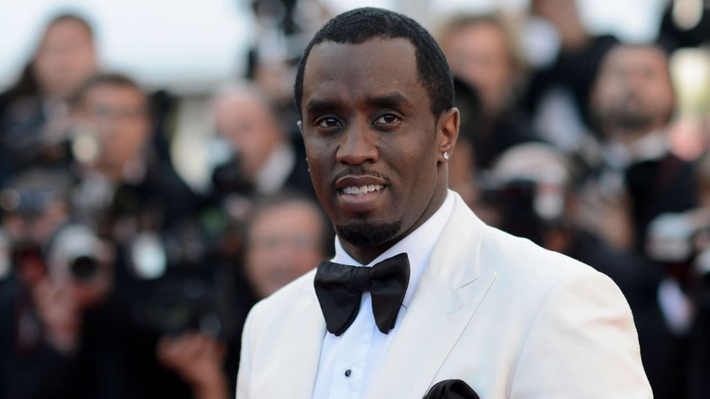 Федерални щурмуваха две от именията на рапъра Diddy - Webcafe.bg