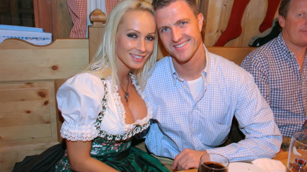 Другото семейство Шумахер: Тя напусна със скандал риалити и подпали Only Fans. Той се оказа гей ...