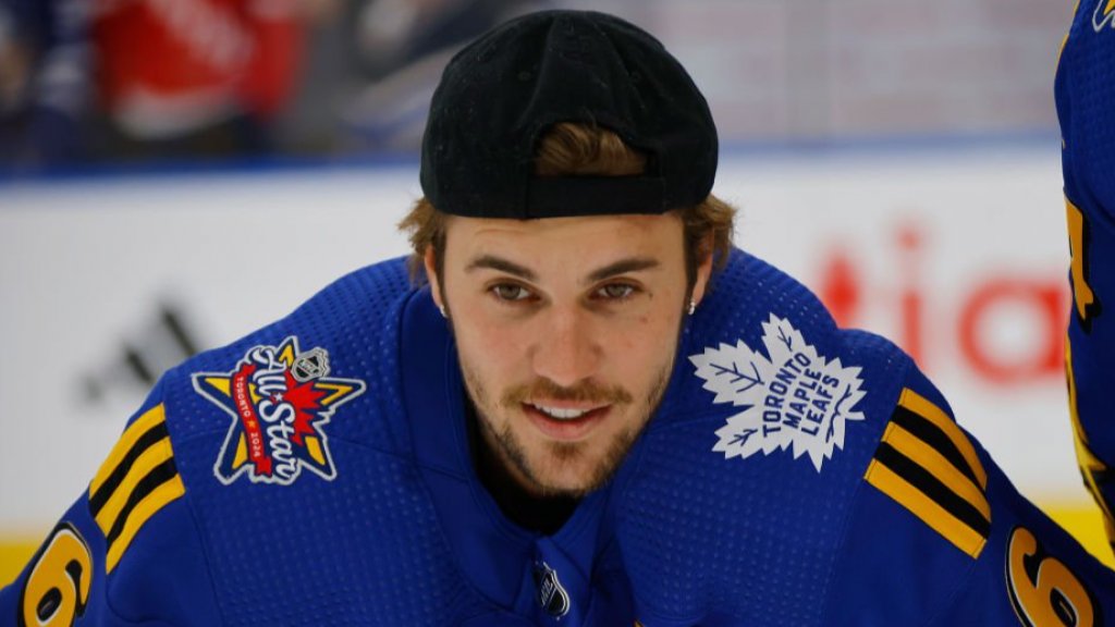 Какво, по дяволите, се случва с Джъстин Бийбър?! - Webcafe.bg