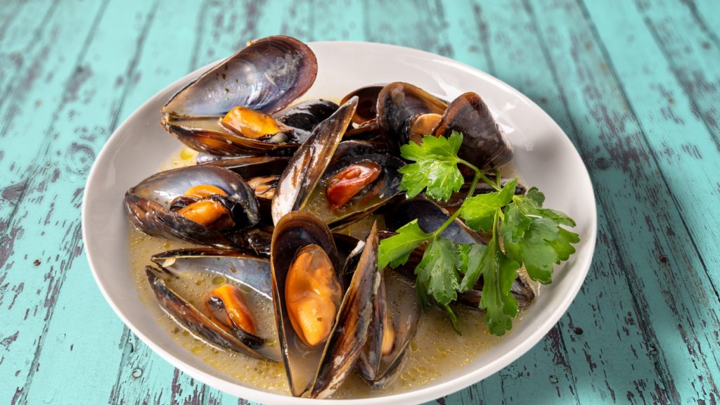 Миди по рибарски и още 3 летни класики с миди - Webcafe.bg